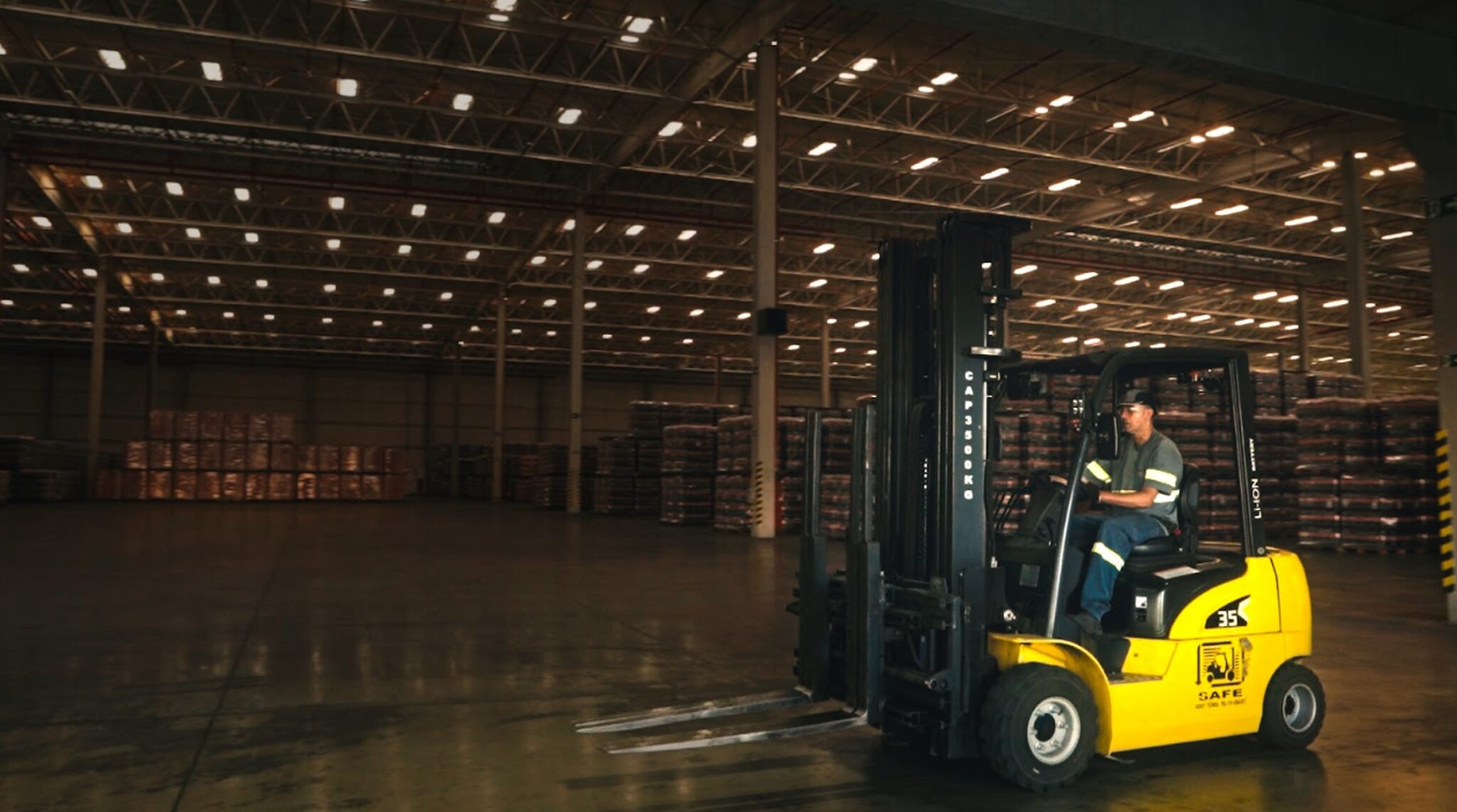 Quais equipamentos de armazenagem são indispensáveis para a sua empresa?